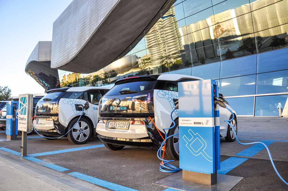 Ultra-fast charging station in Bavaria: from zero to one hundred in ...